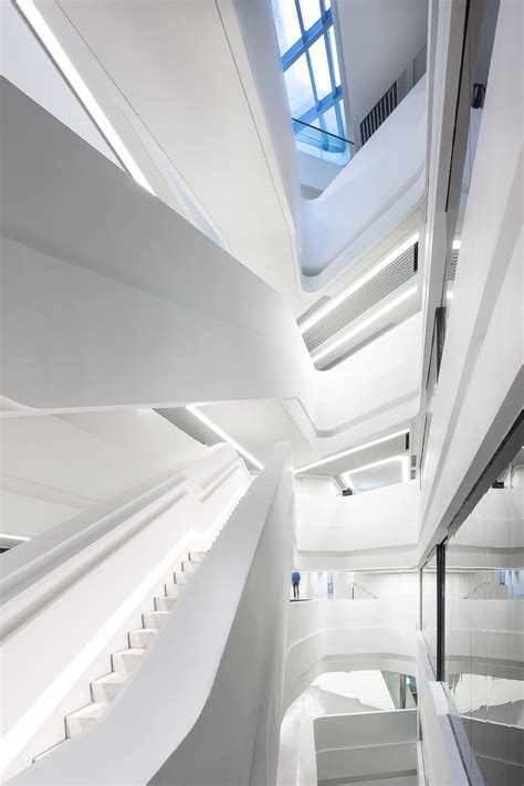 Zaha Hadid S Hong Kong Innovation Tower In New Movie And Photographs