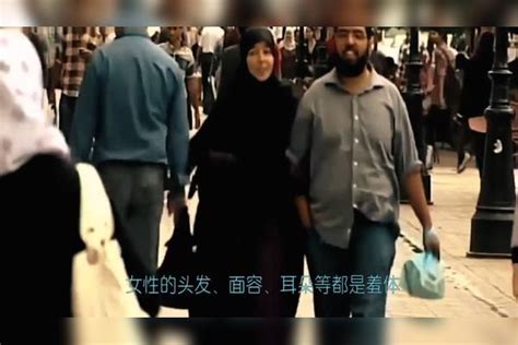 白天黑纱蒙面的阿拉伯女人晚上确实另一番风景太好看了