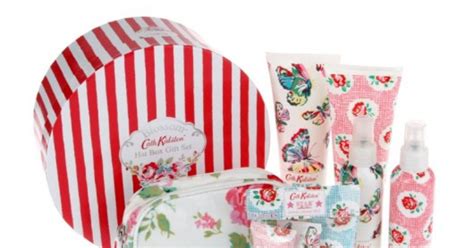 캐스키드슨 크리스마스 리미티드 에디션 햇박스 기프트 세트 출시