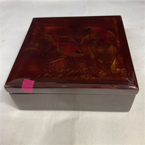 【傷や汚れあり】【金魚柄 小箱】小物入れ 道具入れ レトロ アンティーク 金魚の絵 正方形 約 13cm 収納 漆芸 漆器 インテリア【b8