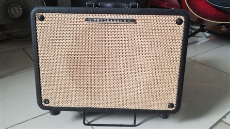 Ibanez Troubadour T30 Akustik Gitar Amplifier Musik And Media Alat Di
