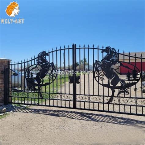 Modern Wrought Iron Gate With Exquisite Designs Supplier Milystatue