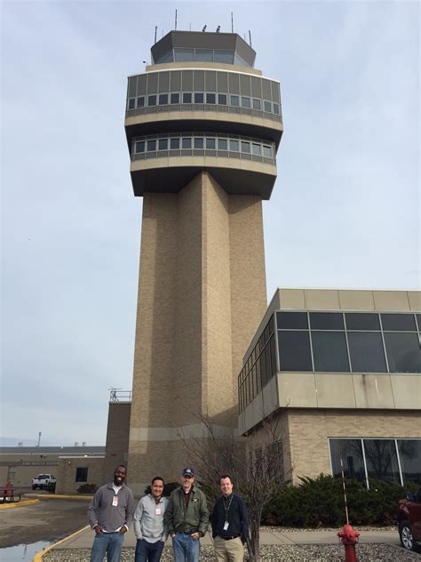 Gopher Club Members Tour Msp Tower Tracon Gopher Flying Club