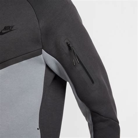 Nike Sweat à Capuche Tech Fleece 24 Fz Grisnoir