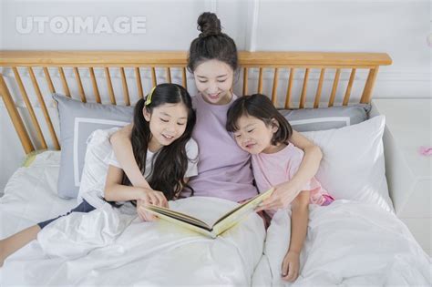 엄마와 딸들 473 Pho690 유토이미지 사진 사람 생활 Pho690d W30009 W10010 W10011