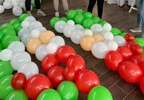 Pin Oleh J Di Balonowe Postacie I Rzeczy