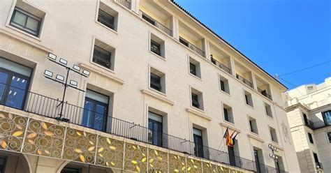 Condenado Por Exhumar Un Cadáver De Un Nicho Para Enterrar En él A Su