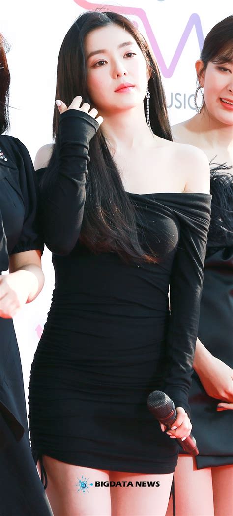 레드벨벳red Velvet 아이린 머릿결 넘기는 모습조차 화보야