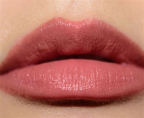 Mac Hug Me Lustreglass Sheer Shine Lipstick Review And Swatches