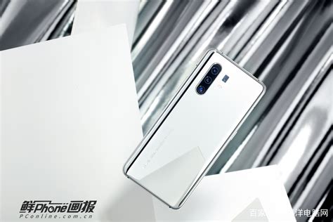Vivo X30 Pro Alexanderwang版图赏：纯银如镜百科ta说
