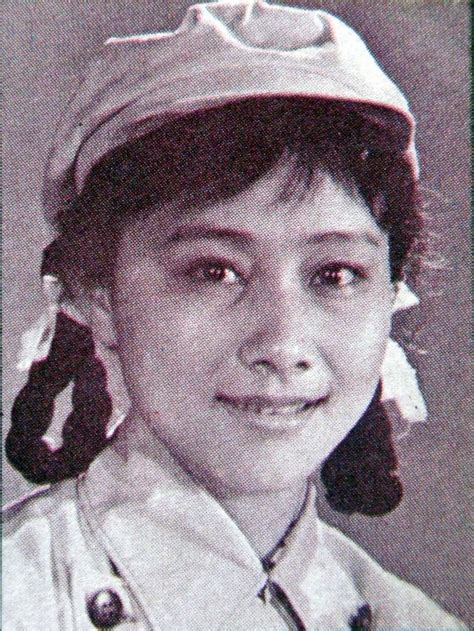 38位八一厂演员军装照 唐国强 洪学敏 赵娜 马晓伟 宋春丽 朱时茂 搜狐大视野 搜狐新闻