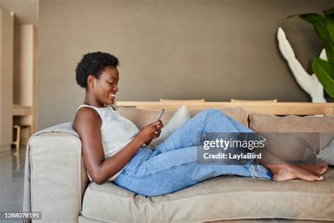 Cell Phone Buzzing Photos and Premium High Res Pictures - Getty Images