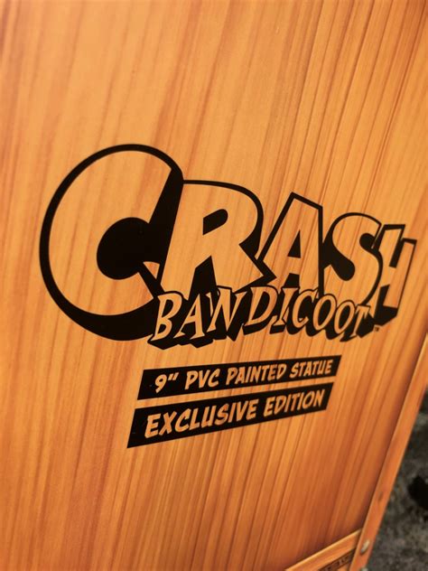 F4f Exclusive Crash Bandicoot Pvc Statue Review And Photos Gamer Toy News