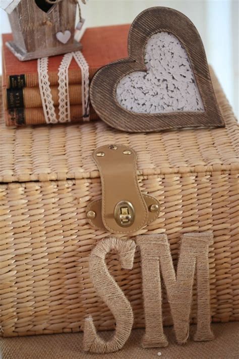 무료 사진 배열 부케 식사 공간 유리 그릇 실내 장식 불 그 식탁보 장미 장미 로맨스