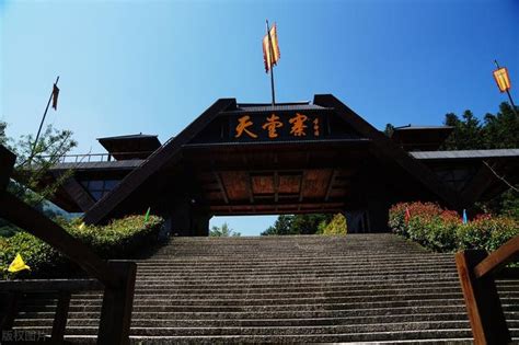 湖北又一景区走红，气势宏伟不输黄山，素有“吴楚第一关”之称
