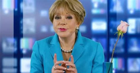 ¿qué Le Pasó A Lolita Ayala Captan A La Periodista En Silla De Ruedas
