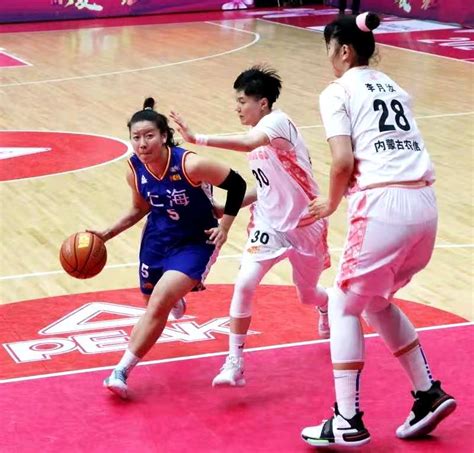 宝山大华俱乐部演绎新 女篮五号”，揭秘第一个顶级联赛冠军是怎样炼成的？