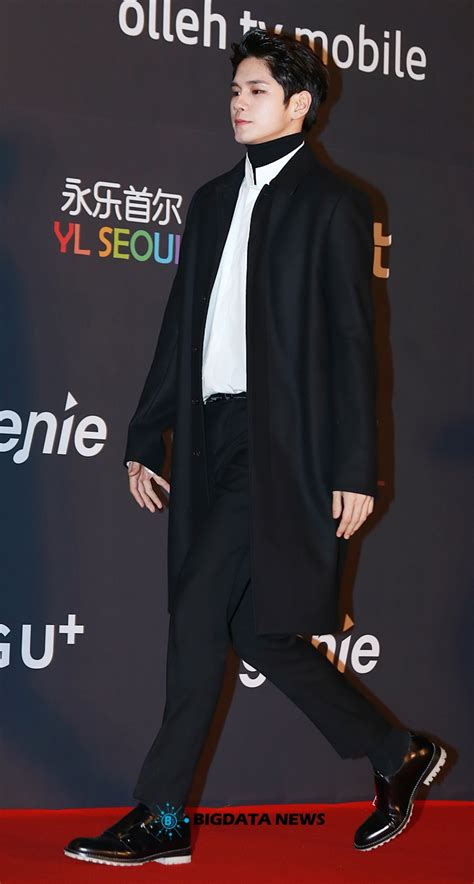 Big포토 워너원wanna One 옹성우 조각 비주얼의 아기 왕자 옹깅이 나가신다아~