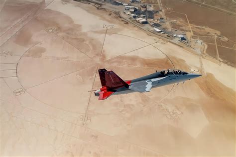 美国空军开始t 7a“红鹰”教练机飞行测试 国内统一连续出版物号为 Cn10 1570v