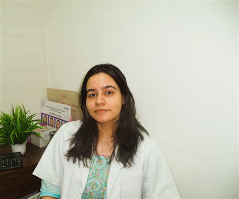 Dr Megha Pathak Get Medical Second Opinion Online
