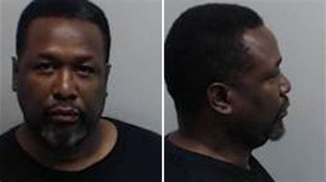 The Wire Actor Wendell Pierce Arrested At Atlanta Hotel Abc13 Houston