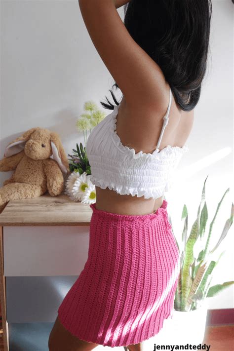 Easy Crochet Slit Skirt Pattern For All Sizes Jenny And Teddy