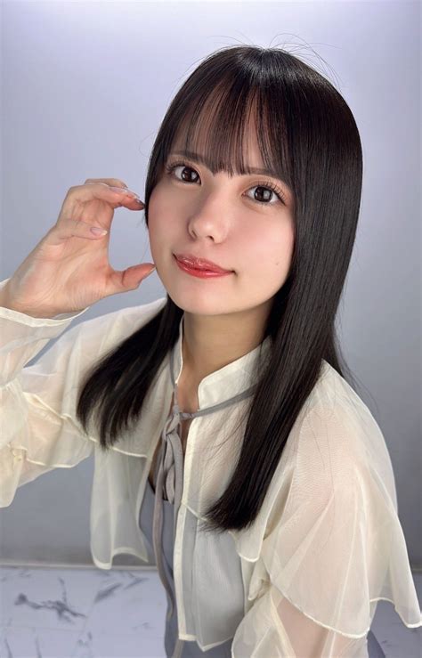 【影片】超適合穿制服！王道美少女《渚愛梨》正中直球攻擊你的好球帶！ Sexy