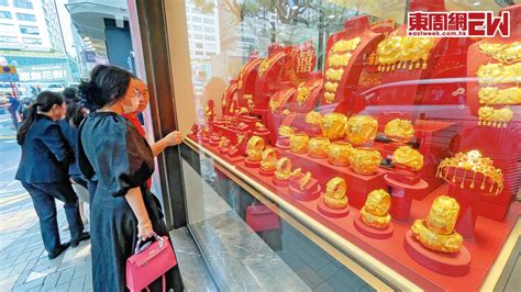 拆解瘋狂炒金潮︱亂世避險抗通脹 中線撲2500美元