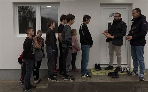 Doboj Jedanaestočlana Porodica Kokić Dobila Novi Dom Foto Glas Regije