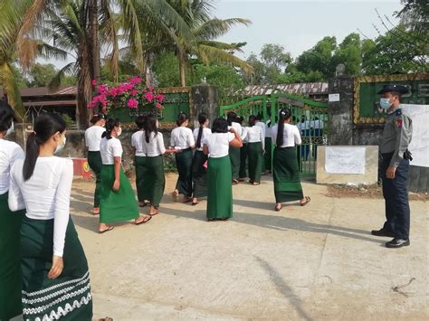 မာန်အောင်မြို့နယ်တွင် တက္ကသိုလ်ဝင်စာမေးပွဲ ဒုတိယနေ့ အင်္ဂလိပ်စာဘာသာရပ