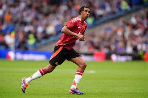 Leny Yoro Explica Cómo Se Terminó Decantando Por Fichar Por El Manchester United Gracias A La