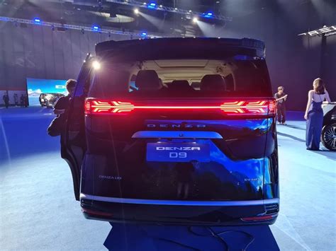 Denza D9 วิ่งได้ไกล 600 กม สไตล์หรูหรา ใช้เทคโนโลยีล้ำสมัย