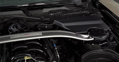 Insignia Strut Brace