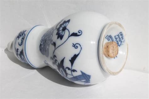 Onion Pattern Blue Danube China Pepper Pot Shaker Vintage Japan
