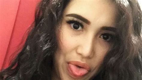Foto Video Mirip Marion Ronaldo Hengkang Karaoke Ayu Ting Ting