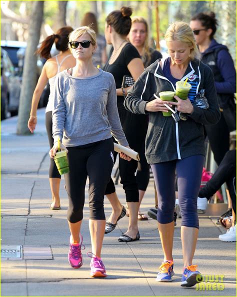 Reese Witherspoon And Naomi Watts Yoga Workout Buddies Photo 3032154