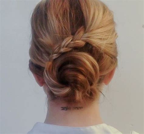 29 Fabulous Braided Updos For Modern Day Princesses
