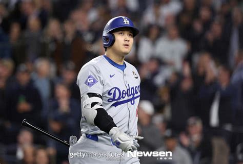 도쿄시리즈만 바라본 日인데어깨 수술 오타니 ‘이도류 개막 될까 투수복귀 시점 불투명”