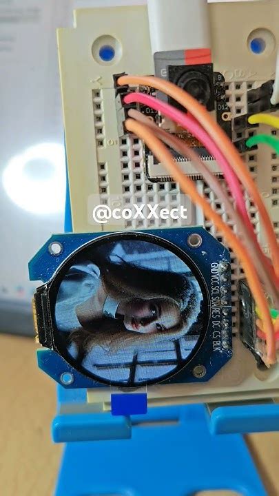 Adafruitslideshow Run On Xiao Esp32s3 Sensecircuitpython Gc9a01