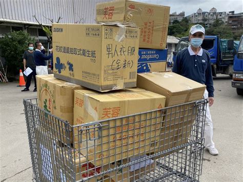 捐贈成人與兒童冬季衣物給土耳其作為保暖救濟物資 活動照片 活動紀錄 財團法人臺雅國際慈善基金會
