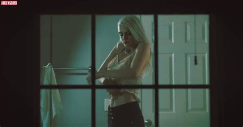 Naked Emily Sweet In The Dragon Unleashed