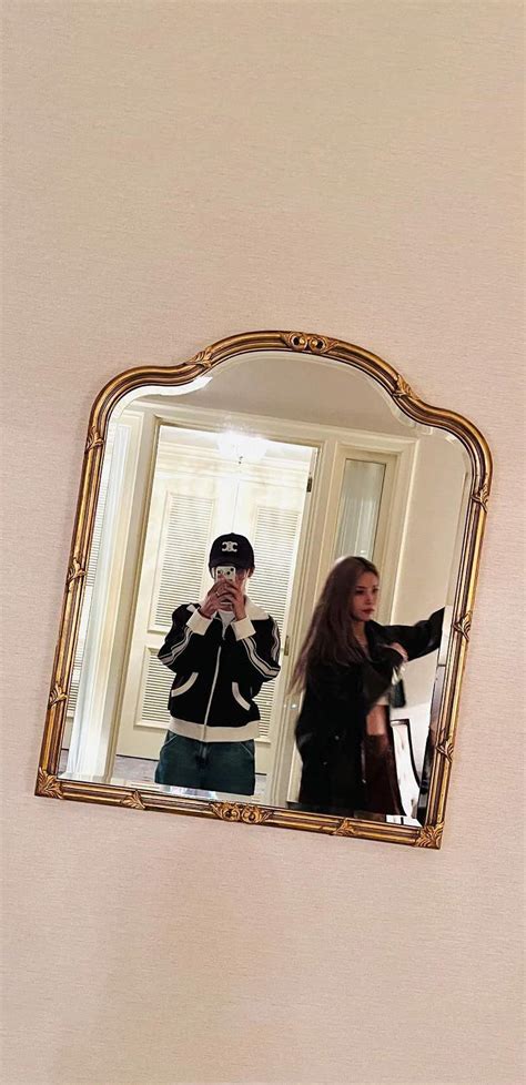 Solar And Moonbyul In Japan ♡ Ig Weibo Updates — Lockscreenwallpaper