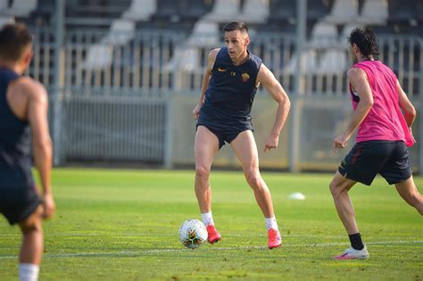 Foto And Video Con La Testa Alla Juve E Uno Sguardo Al Siviglia L