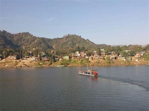 ပလက်ဝမြို့နယ်တွင် ကျောင်းဆရာ ၂ဦးအပါဝင် ဒေသခံ ချင်းအမျိုးသား ၉ဦးကို Aa