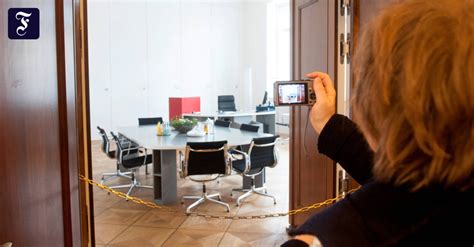 Tag der offenen Tür im Römer in Frankfurt Linkes Popcorn und Graf Zahl