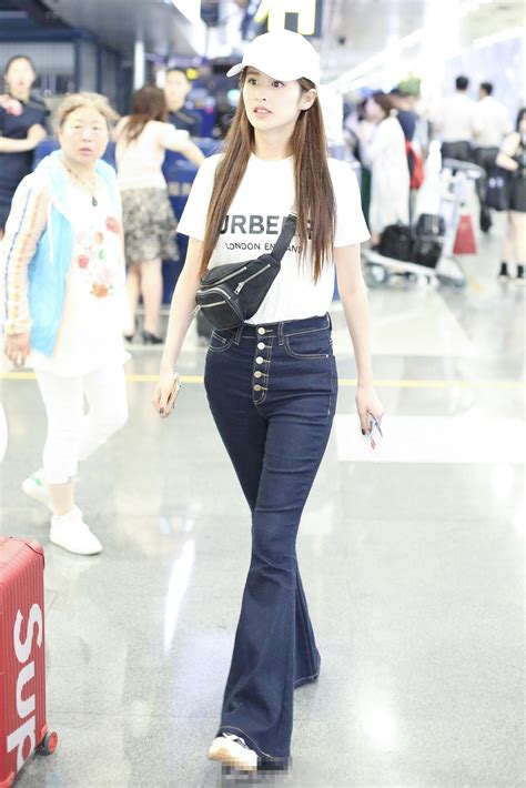 颖儿穿牛仔裤徐璐穿牛仔裤第4页大山谷图库