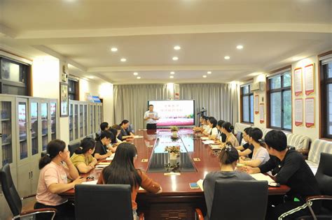 青蓝同辉齐奋进 郑州市扶轮外国语高级中学举行2023年拜师结对活动 郑州教育信息网