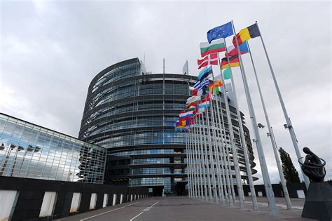 Europeans Losing Faith In Their Parliament The New York Times