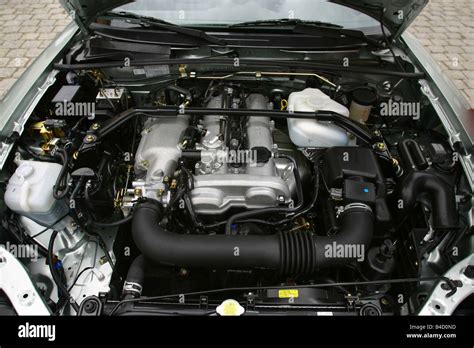 Mazda engine hi-res stock photography and images - Alamy