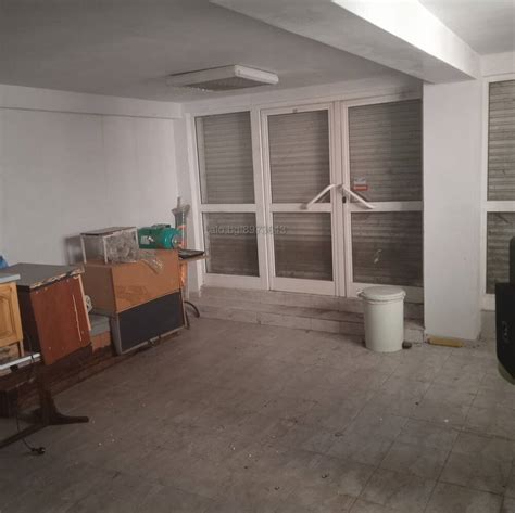 Сливен Къща в широк център Двуетажна къща 192 кв м РЗП 136 кв м двор Къщи Вили Ново Село Сл